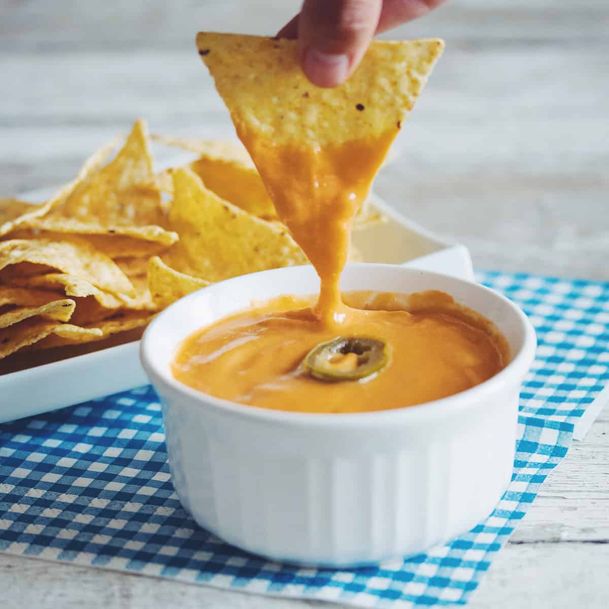 Tostitos Au Fromage DORITOS NACHO CHEESE 255g Loshusan Supermarket