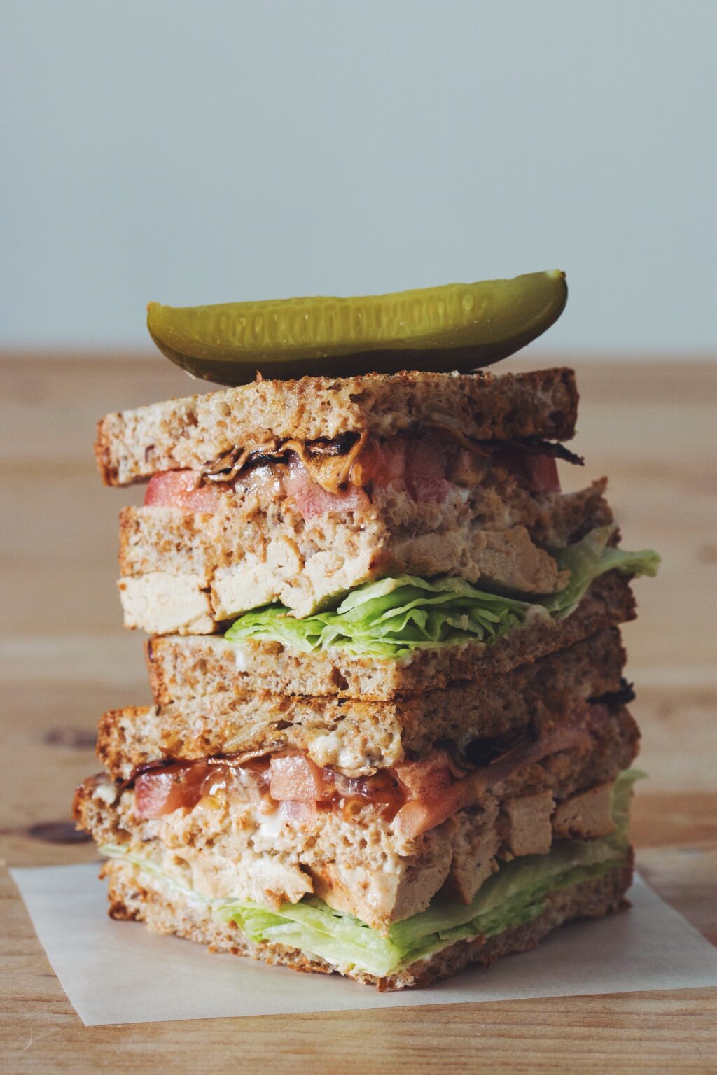 clubhouse sandwich - hot for food